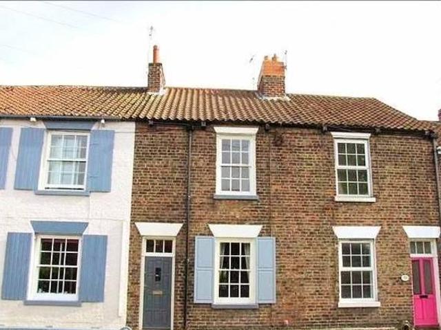 2 bedroom terraced house for rent in Keldgate Beverley HU17