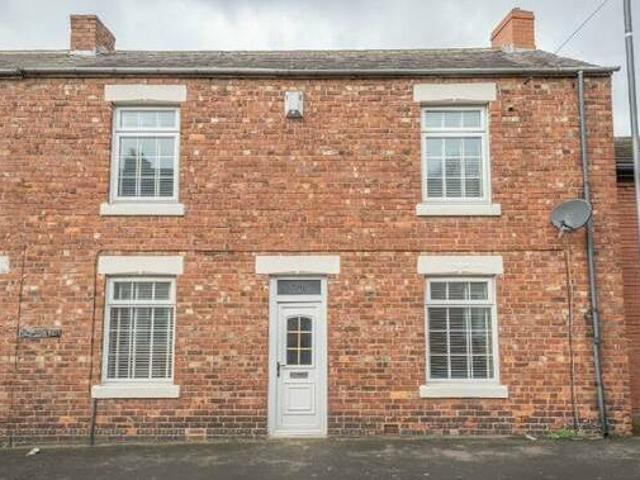 2 bedroom terraced house for rent in Kells Lane Low Fell Gateshead Tyne And Wear NE9