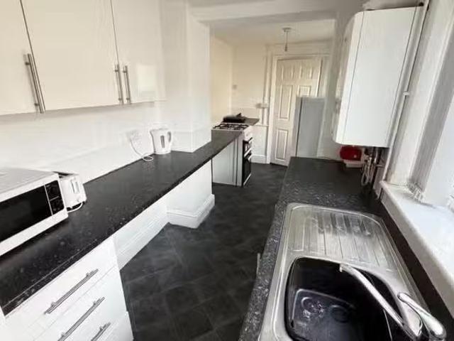 2 bedroom terraced house for rent in Kilburn Street, Liverpool.
