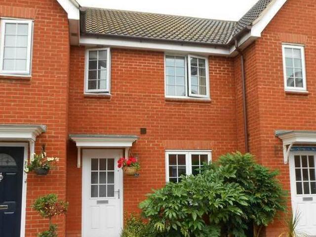 2 bedroom terraced house for rent in Kingfisher Road ATTLEBOROUGH NR17