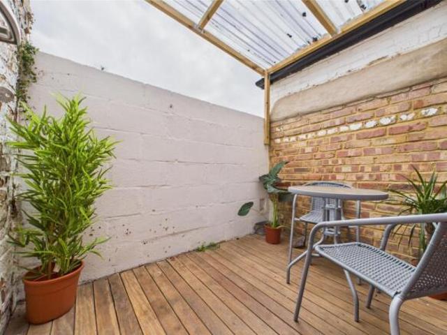 2 bedroom terraced house for rent in King Street, Cheltenham, GL50