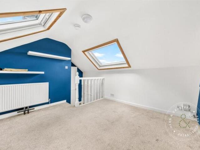 2 bedroom terraced house for rent in Kings Road, Cardiff, CF11
