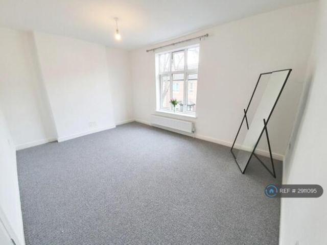 2 bedroom terraced house for rent in Kingsley Road, Nottingham, NG2
