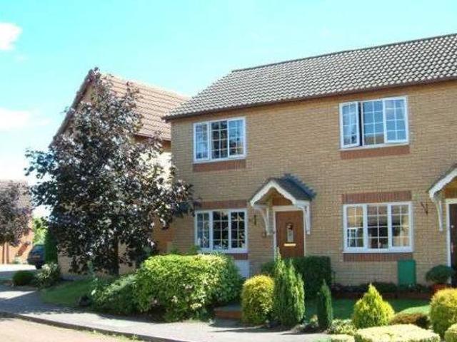 2 bedroom terraced house for rent in Kippell Hill OLNEY MK46