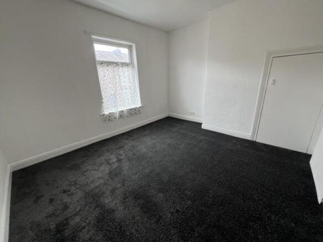 2 bedroom terraced house for rent in Hovis Street  Openshaw  M11