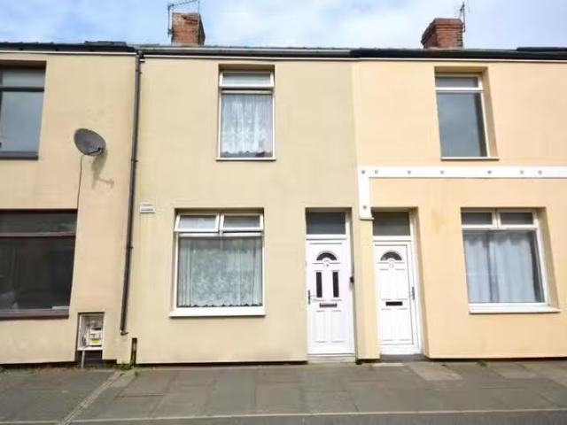 2 bedroom terraced house for rent in Howlish View, Coundon, DL14