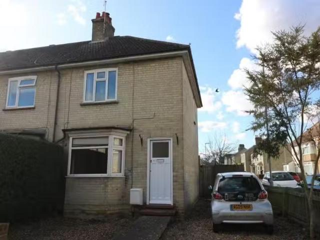 2 bedroom terraced house for rent in Hobart Road, Cambridge, CB1