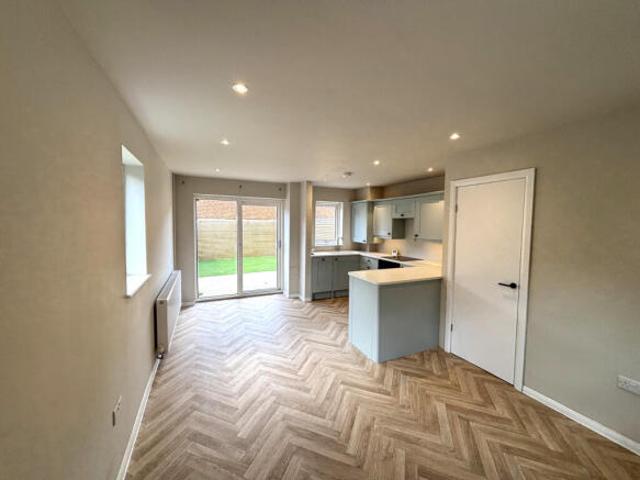 2 bedroom terraced house for rent in Hornbeam Way, Bromley, Kent, BR2