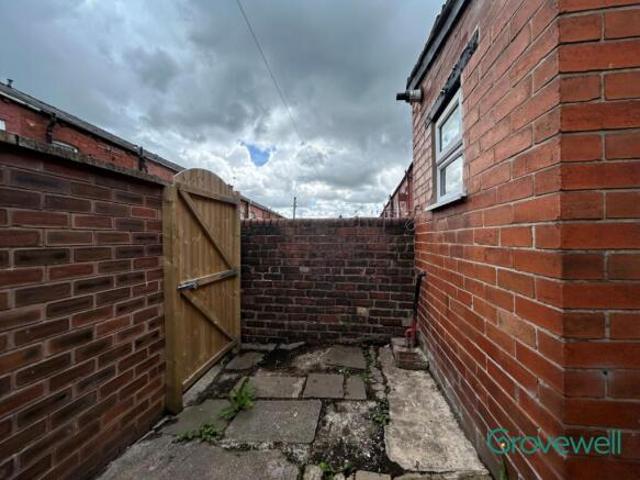 2 bedroom terraced house for rent in Hawksley Street, Horwich, Bolton, BL6