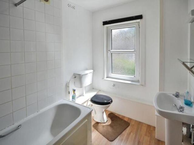 2 bedroom terraced house for rent in Haddenham Road, Leicester, LE3