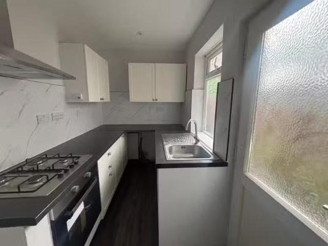 2 bedroom terraced house for rent in Hagley Road West, Smethwi.
