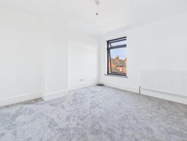 2 bedroom terraced house for rent in Hamil Road, Burslem, ST6