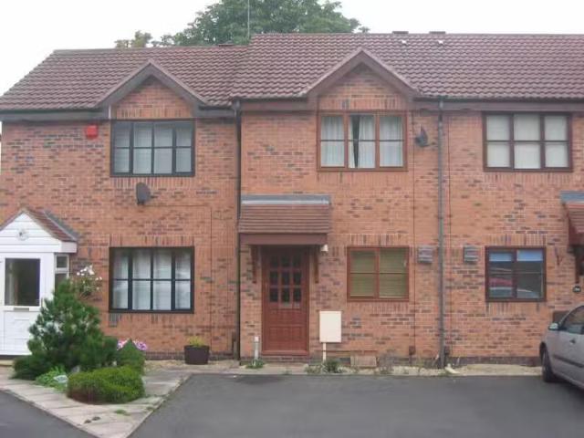 2 bedroom terraced house for rent in Hammersley Close, Halesow.