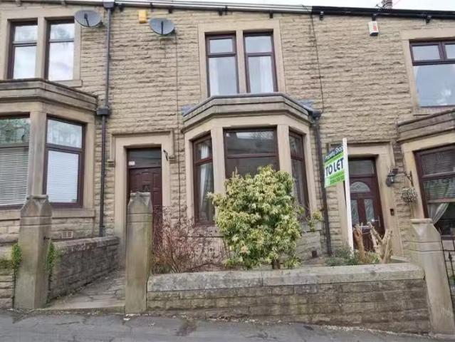 2 bedroom terraced house for rent in Harcourt Road, Accrington.