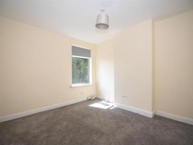 2 bedroom terraced house for rent in Harcourt Road, Nottingham, NG7