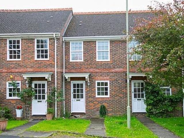 2 bedroom terraced house for rent in Harebell Close RG27