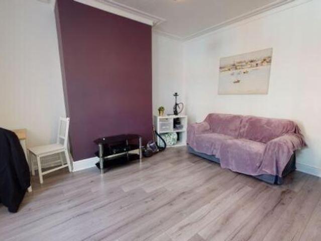 2 bedroom terraced house for rent in Harold Place, Hyde Park, Leeds, LS6