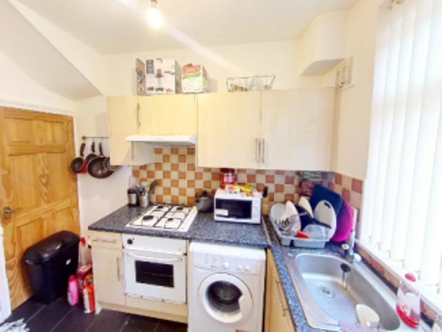 2 bedroom terraced house for rent in Harold Place, Leeds, West Yorkshire, LS6
