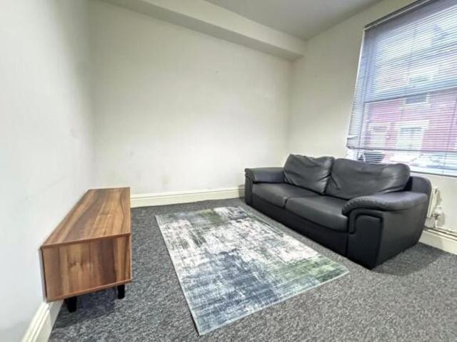 2 bedroom terraced house for rent in Harold View, Hyde Park, Burley, Leeds, LS6