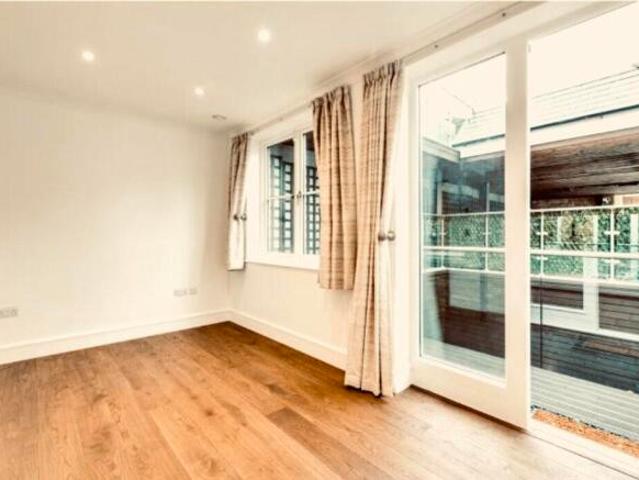 2 bedroom terraced house for rent in Harleyford Road, Lambeth, London, SE11