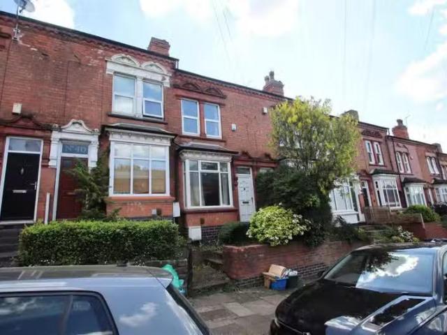2 bedroom terraced house for rent in Hartledon Road, Harborne.