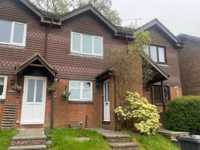 2 Bedroom Terraced House For Rent In Heathfield, East Sussex