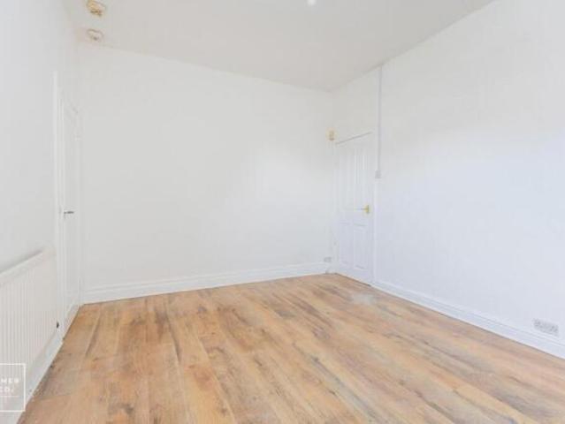 2 bedroom terraced house for rent in Helen Street, Eccles, M30