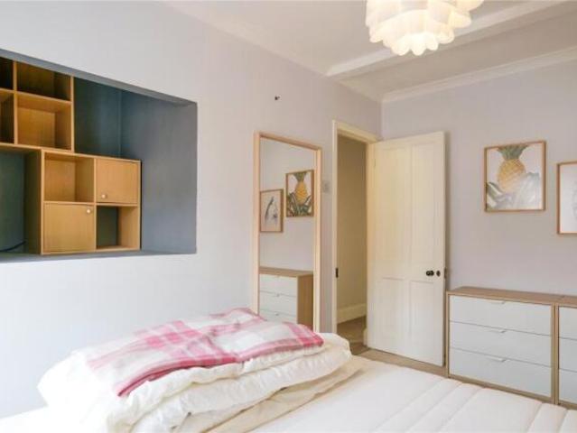 2 bedroom terraced house for rent in Henry Street, Reading, Berkshire, RG1