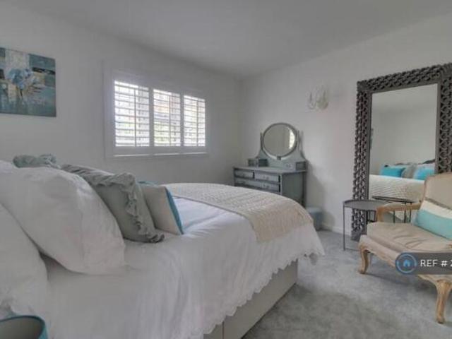 2 bedroom terraced house for rent in High St, Westerham, TN16