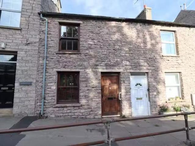 2 bedroom terraced house for rent in High Street, Kirkby Steph.