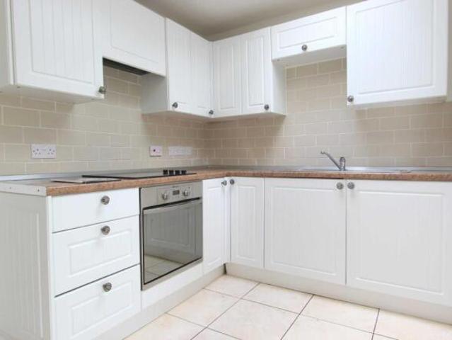 2 bedroom terraced house for rent in High Street, Haydon Wick, Swindon, Wiltshire, SN25