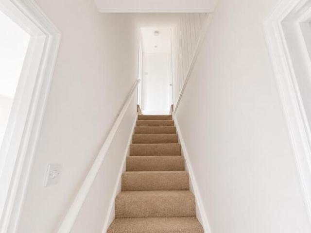 2 bedroom terraced house for rent in High Street, Orpington, Kent, BR6 0JG, BR6