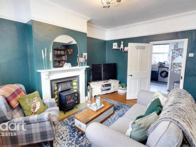 2 bedroom terraced house for rent in High Street, Leicester, LE7