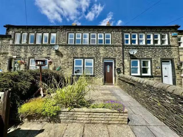 2 bedroom terraced house for rent in High Street, Scapegoat Hi.