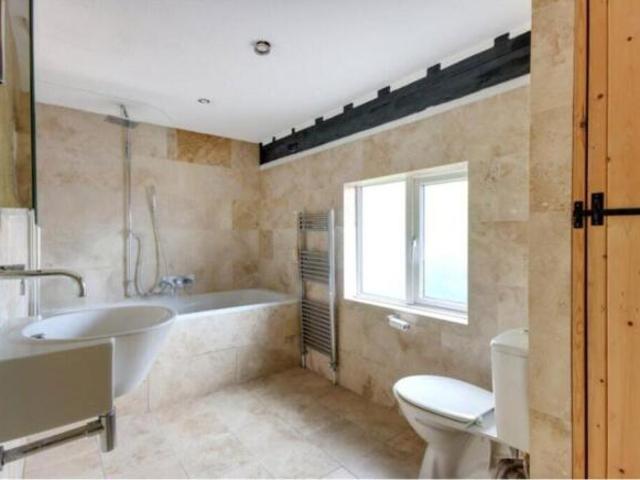 2 bedroom terraced house for rent in High Street, Sevenoaks, Kent, TN13