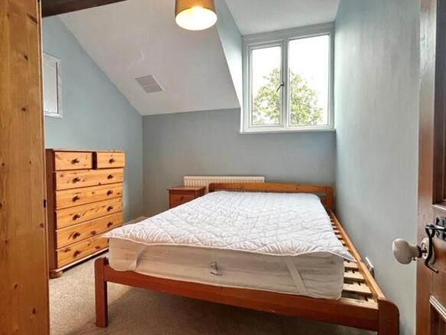 2 bedroom terraced house for rent in Highbury Lane, Meanwood, Leeds, LS6