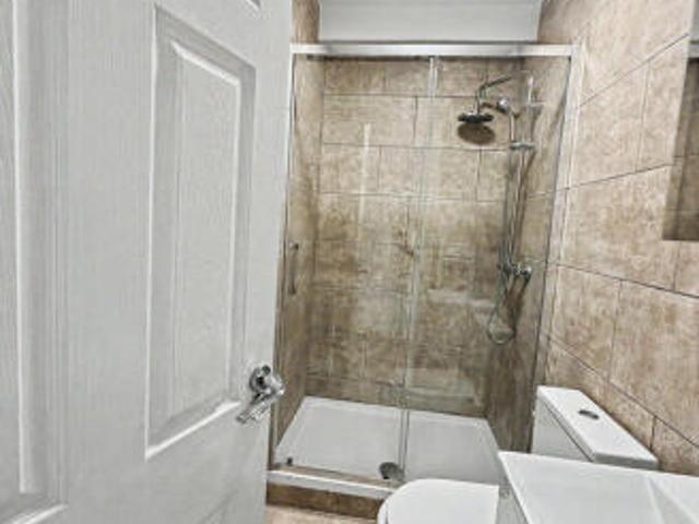 2 bedroom terraced house for rent in Highroad Leyton, London, E10