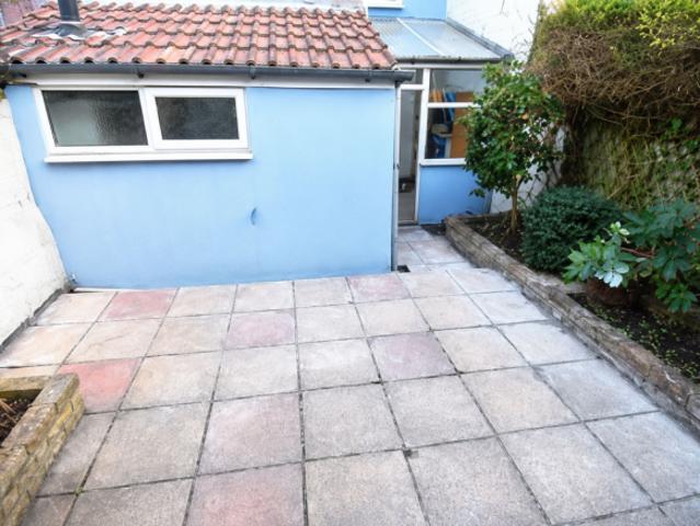 2 bedroom terraced house for rent in Hill Street, Totterdown, BS3