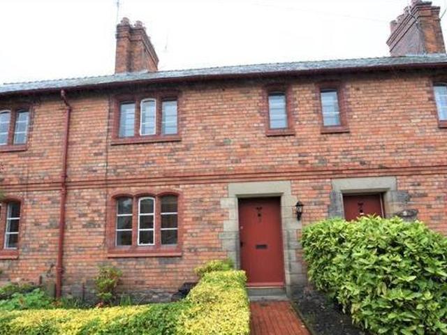 2 bedroom terraced house for rent in Hugh Street Handbridge Chester CH4