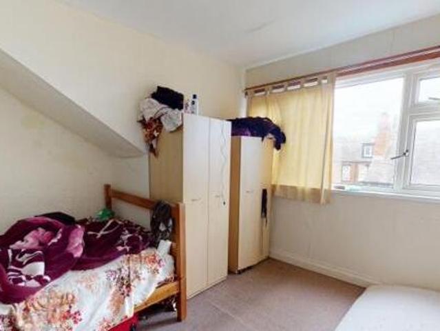 2 Bedroom Terraced House For Rent In Hyde Park