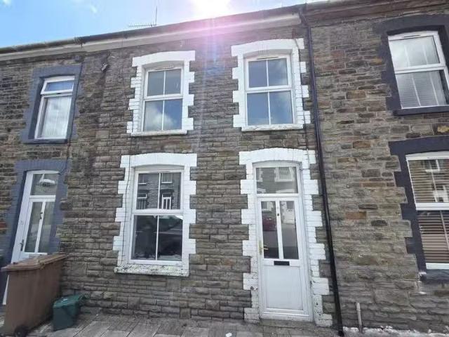 2 bedroom terraced house for rent in Ilan Road, Abertridwr, CF83