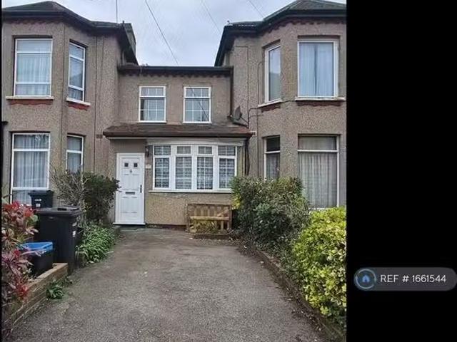 2 bedroom terraced house for rent in Ilford, Ilford, IG1