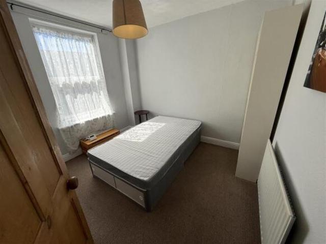 2 bedroom terraced house for rent in Irene Terrace, Nottingham, NG7