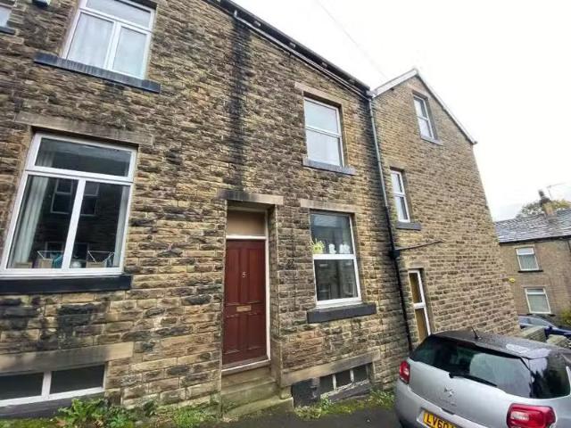 2 bedroom terraced house for rent in Ivy Street South, Keighle.
