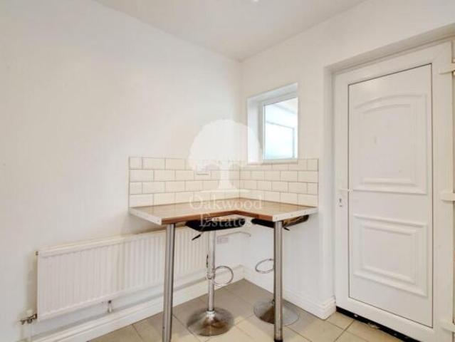 2 bedroom terraced house for rent in Ives Road, Langley, SL3