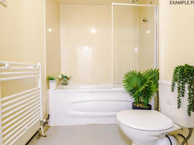 2 bedroom terraced house for rent in Joshua Grange, Salford, M6