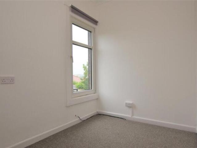 2 bedroom terraced house for rent in Oak Street, Morley, Leeds, LS27