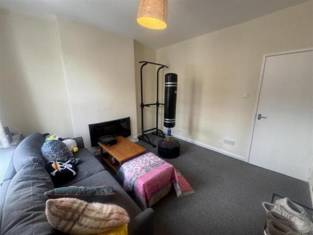 2 bedroom terraced house for rent in Oakland Street, Nottingham, NG7