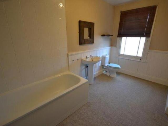 2 bedroom terraced house for rent in Oban Street, Leicester, LE3