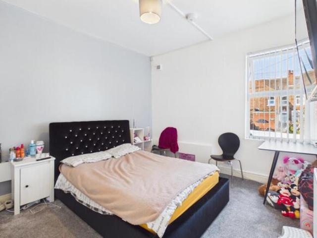 2 bedroom terraced house for rent in Oldfield Street, Fenton, ST4